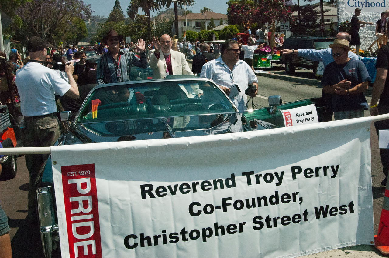 Troy Perry • LGBTQ Religious Archives Network